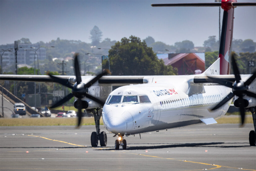 Aircraft Engineer Training, Licence Pathways, & Apprenticeships